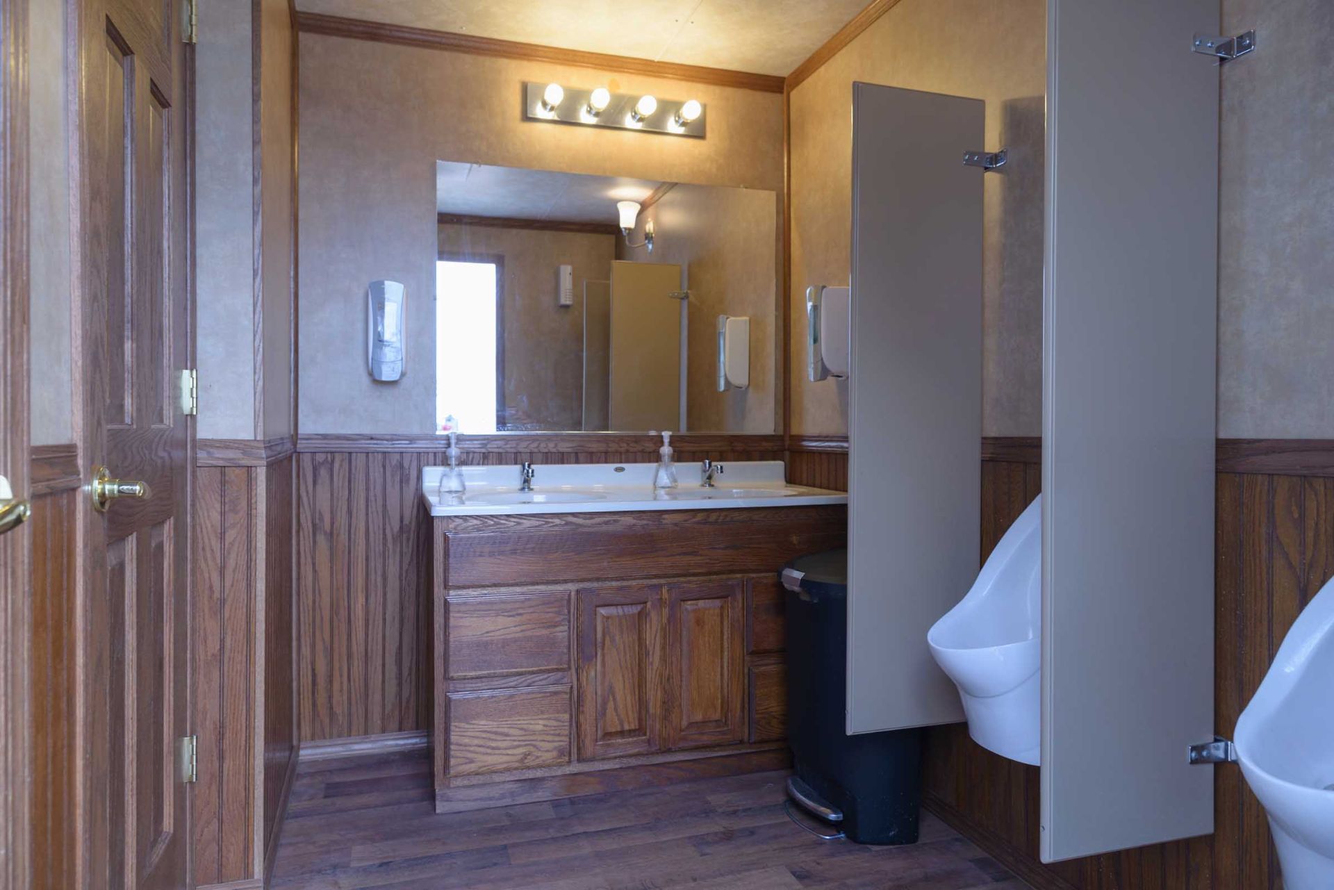 Slideshow - Portable Toilets and Wash Stations